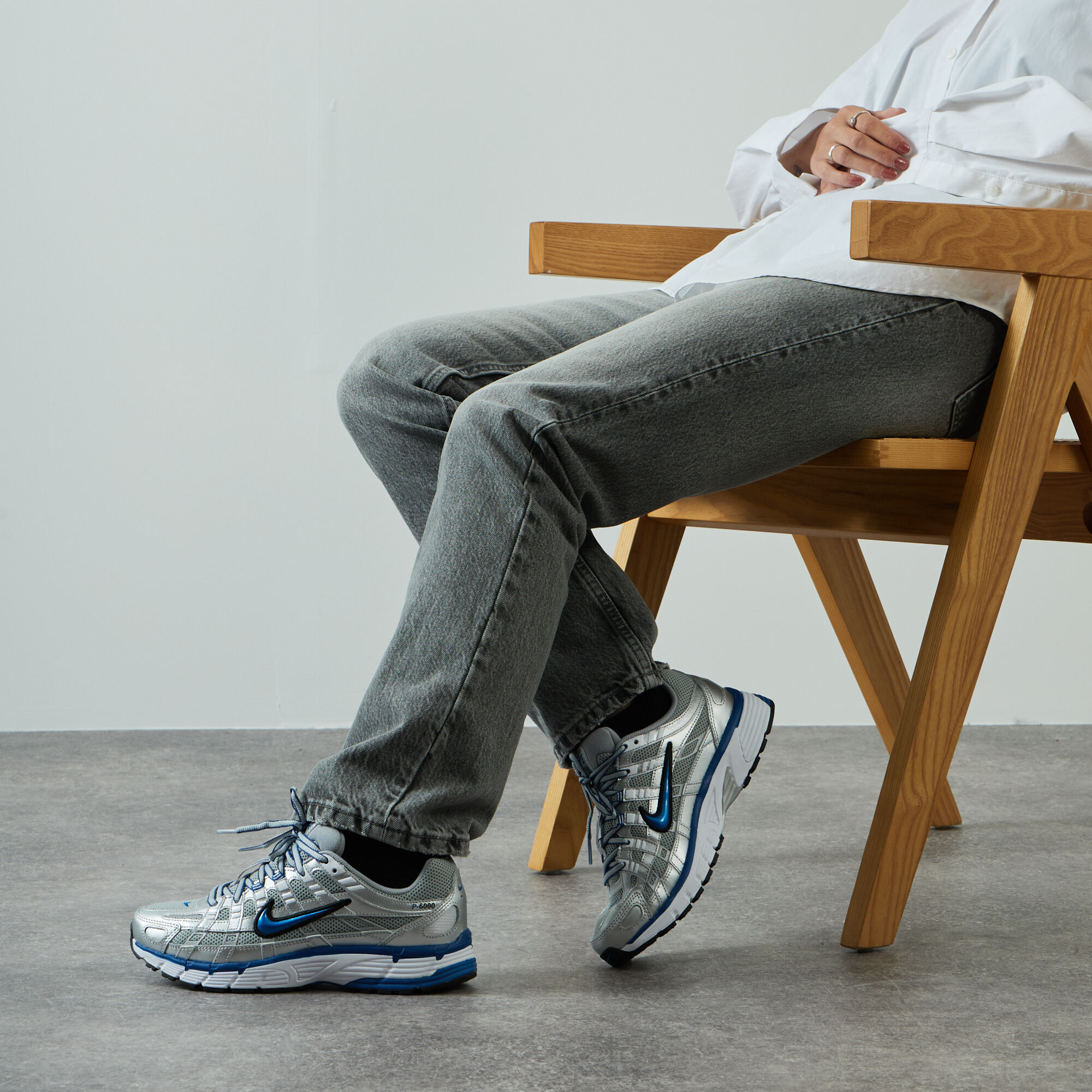 NIKE P-6000 GRIJS/BLAUW - SNEAKERS DAMES | Courir.com